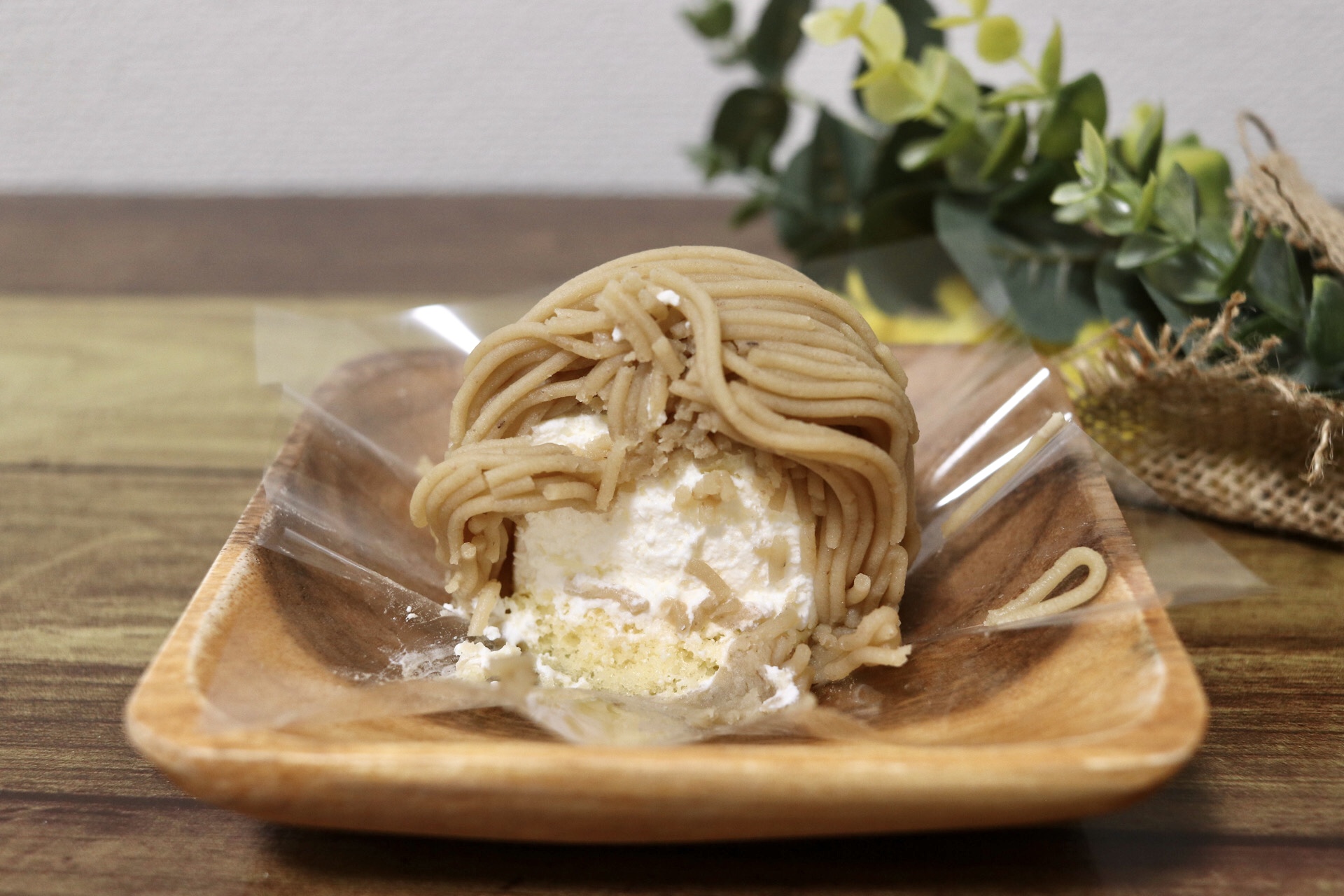 【老舗の味わい徹底レビュー】行列必須の小布施堂モンブランの口コミ・お取り寄せレポ｜イロドリの旅